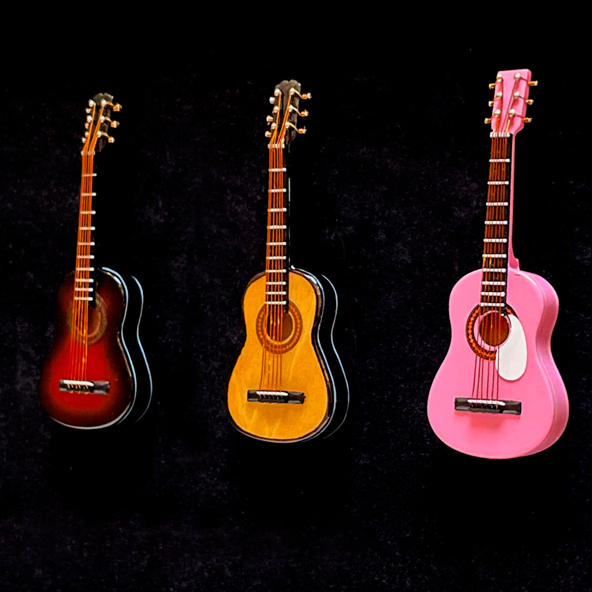 Acoustic Guitar Magnet in Natural, Brown or Pink – The Chord